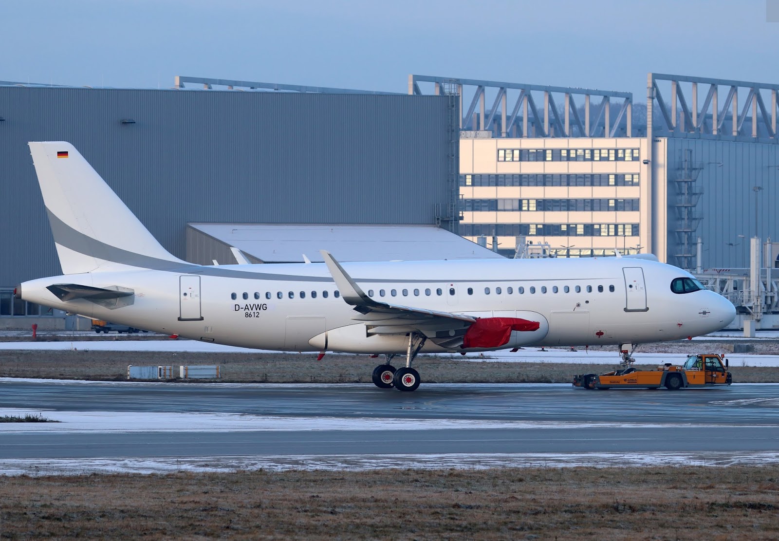 Airbus Hamburg Finkenwerder News: A319-153N, Arctic Tern Aviation, D ...