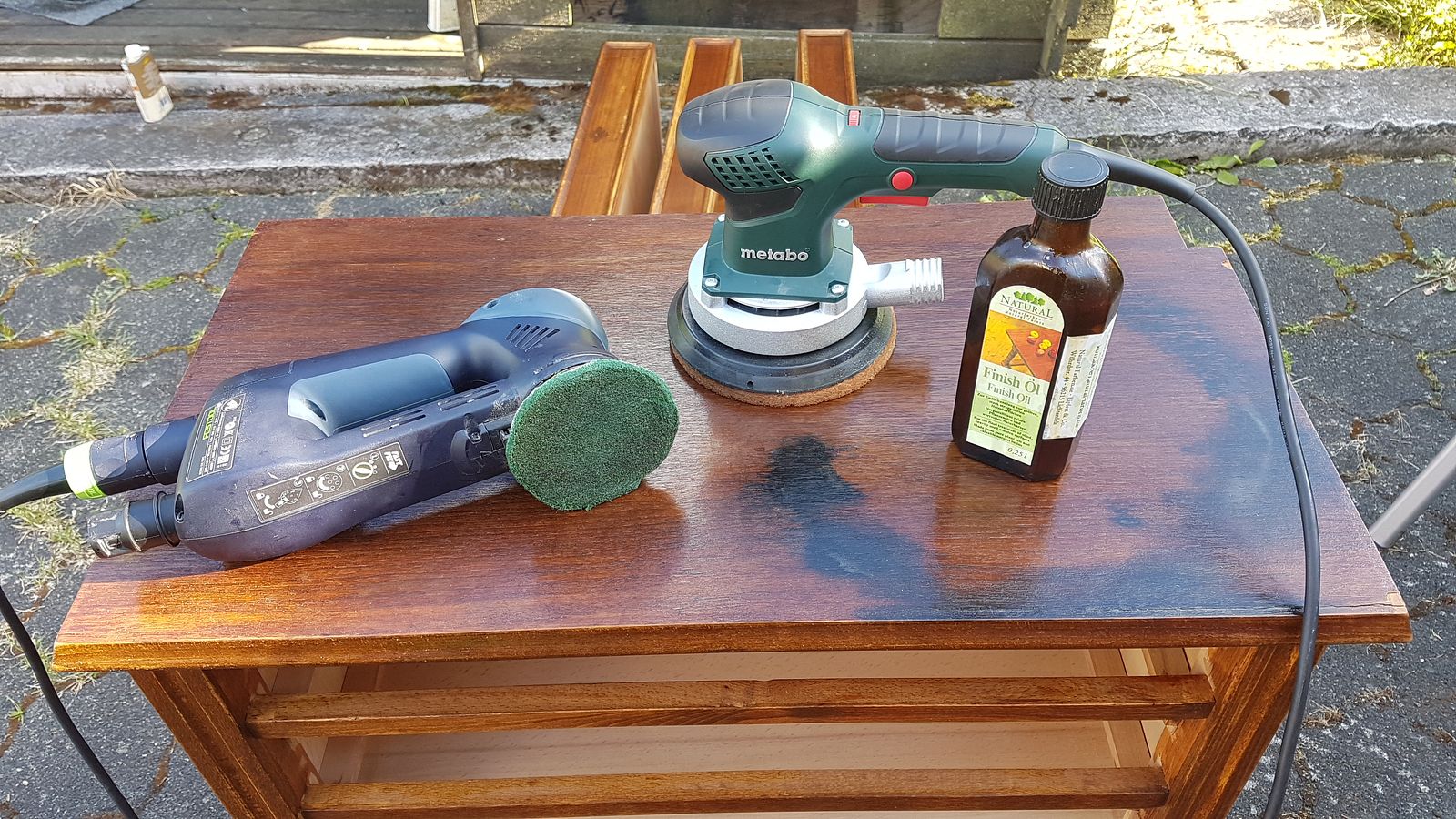 Michas Holzblog: Reparaturen: Auffrischen eines alten Möbels