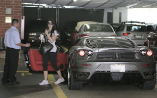 Kim Kardashian Style: Kim Kardashian Car Collection