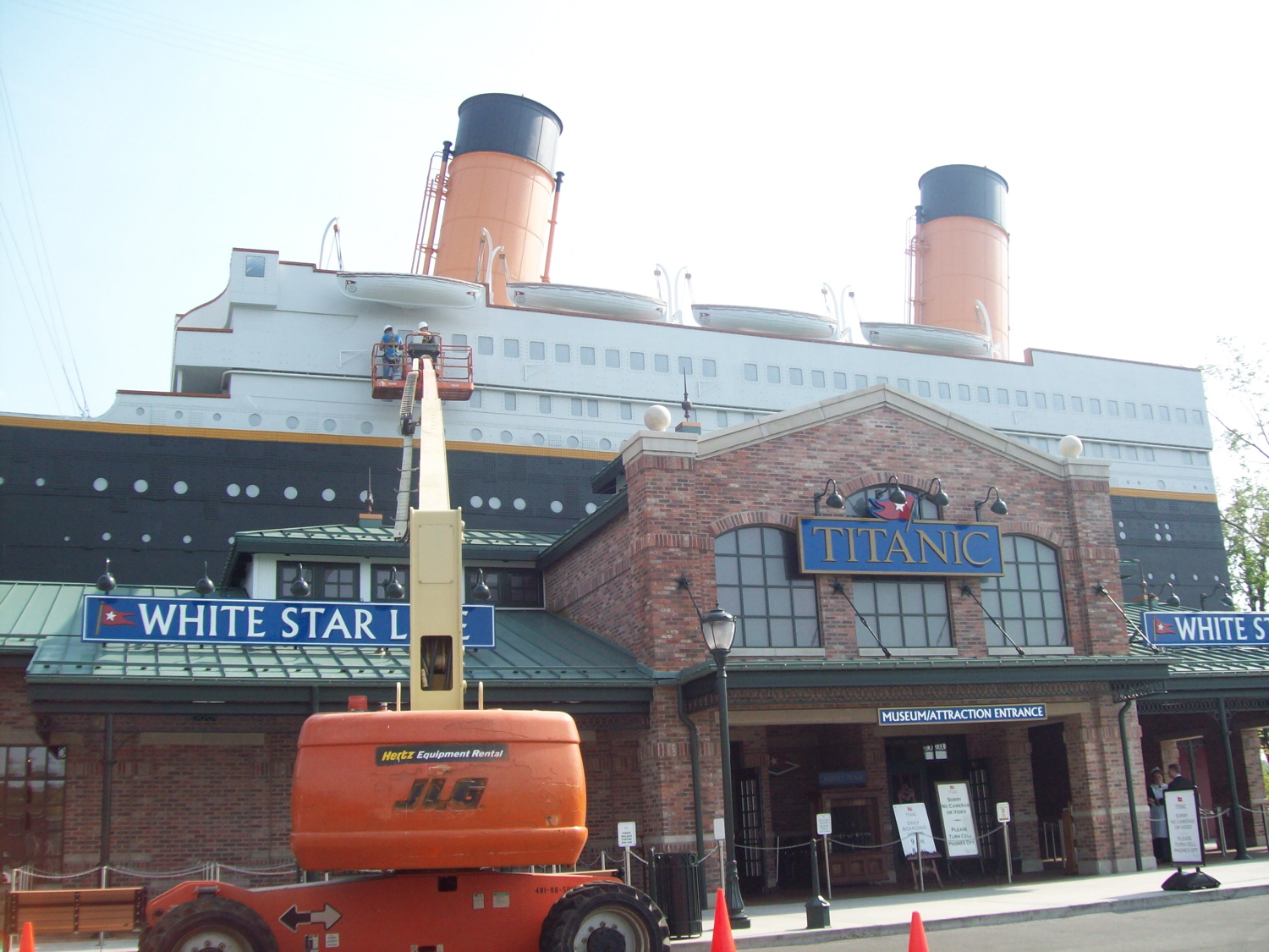 SmallWorld: Field Trip: Titanic Museum, Pigeon Forge