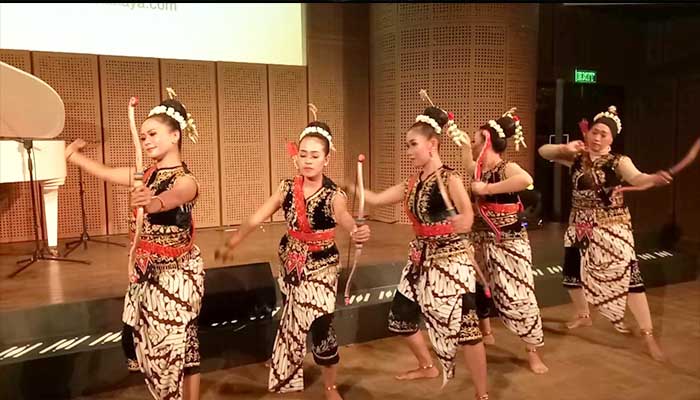 Tarian Tradisional Dari Jawa Tengah Dan Penjelasannya - Cinta Indonesia