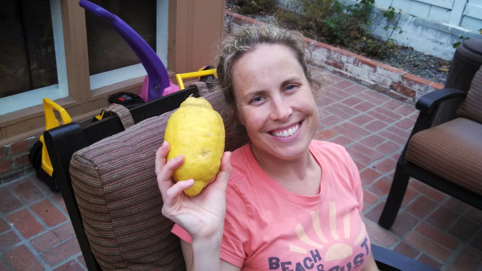 Baby Beck Watch: World's biggest lemon