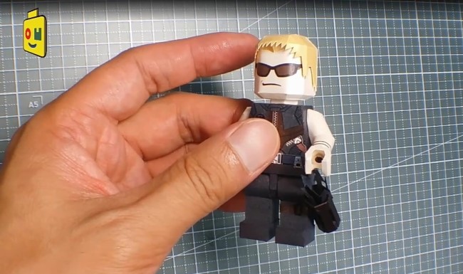 YOBEE'S LEGO MINI-FIGURE PAPER CRAFT: Making LEGO Hawkeye papercraft ...