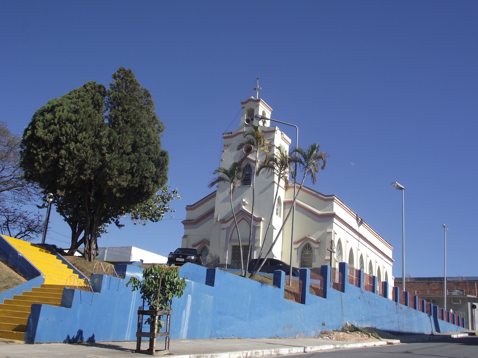 TURISTANDO PELO MUNDO: Igaratinga, Minas Gerais - Cercada pelo mar de ...