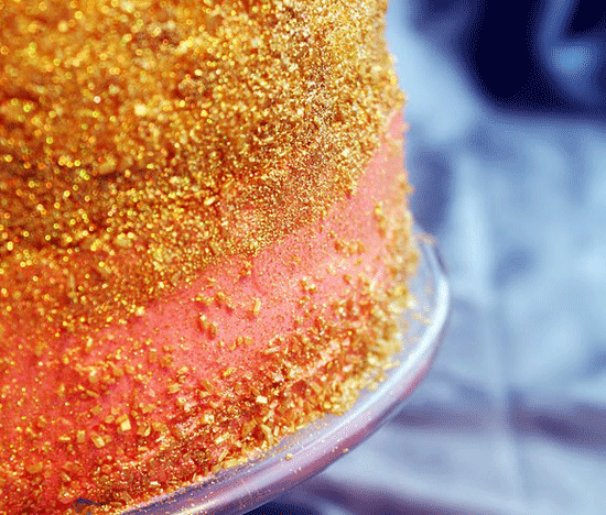 Donkey and the Carrot: A GOLD GLITTER BIRTHDAY CAKE! Μια τούρτα ...