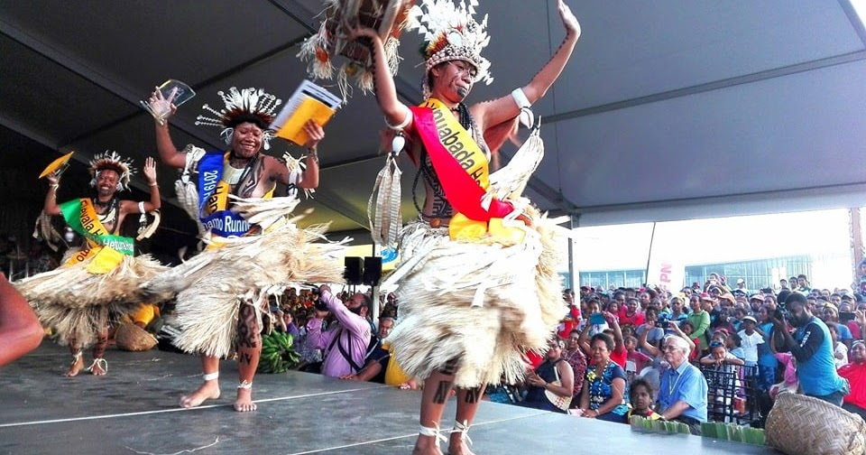 Hiri Queen Crowned - Pacific Travel Advisor