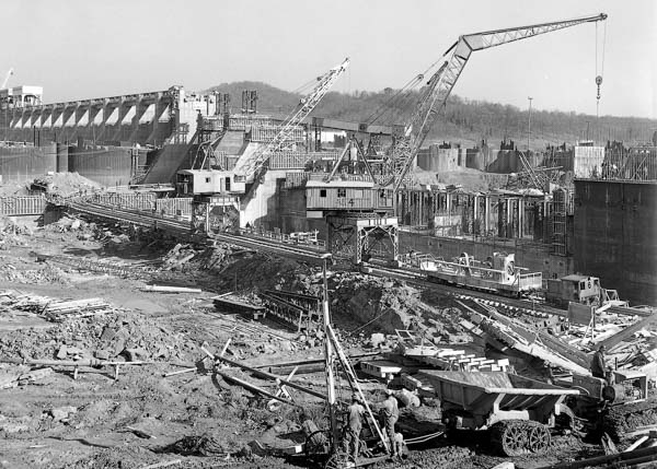 Industrial History: Chickamauga Dam in Tennessee River in Chattanooga, TN