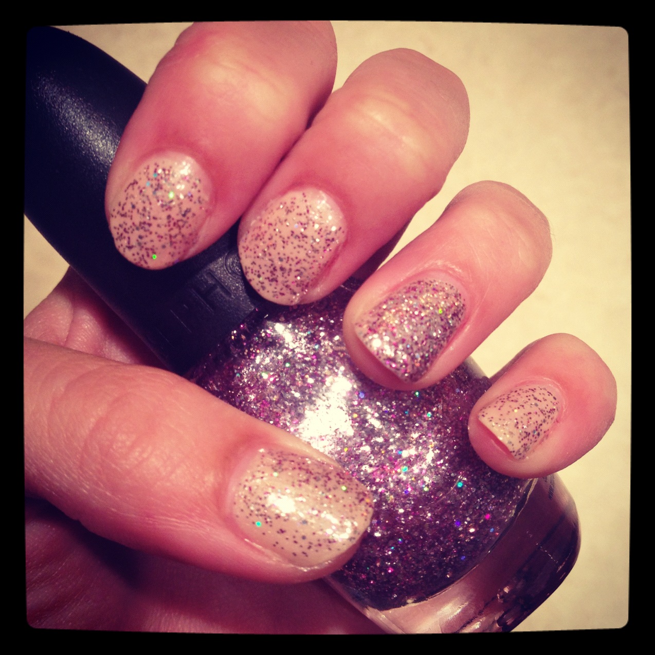 Notorious Nails!: Champagne and Sparkles!