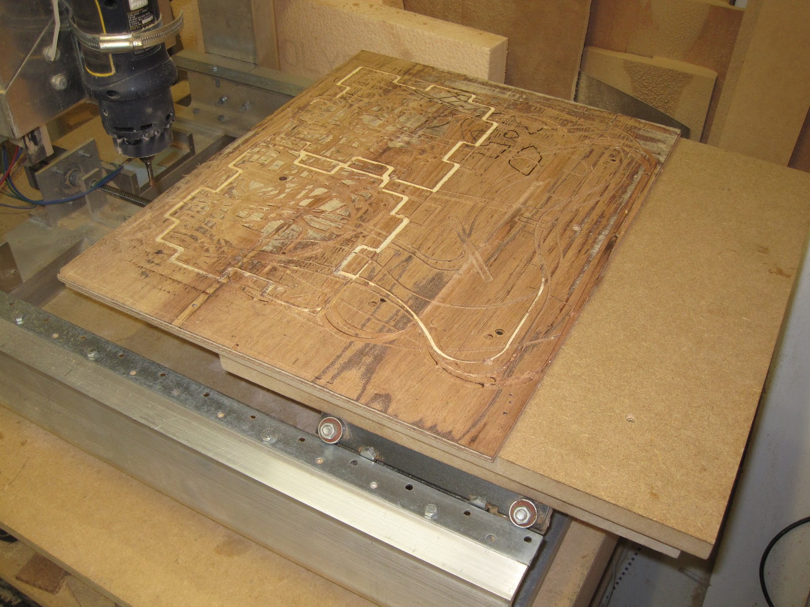 The Crapworks: A closer look at CNC Router number three