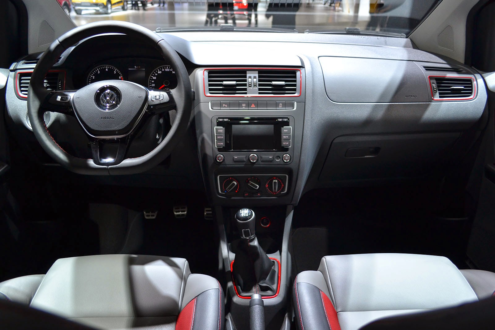 VW lança o "apimentado" Fox Pepper