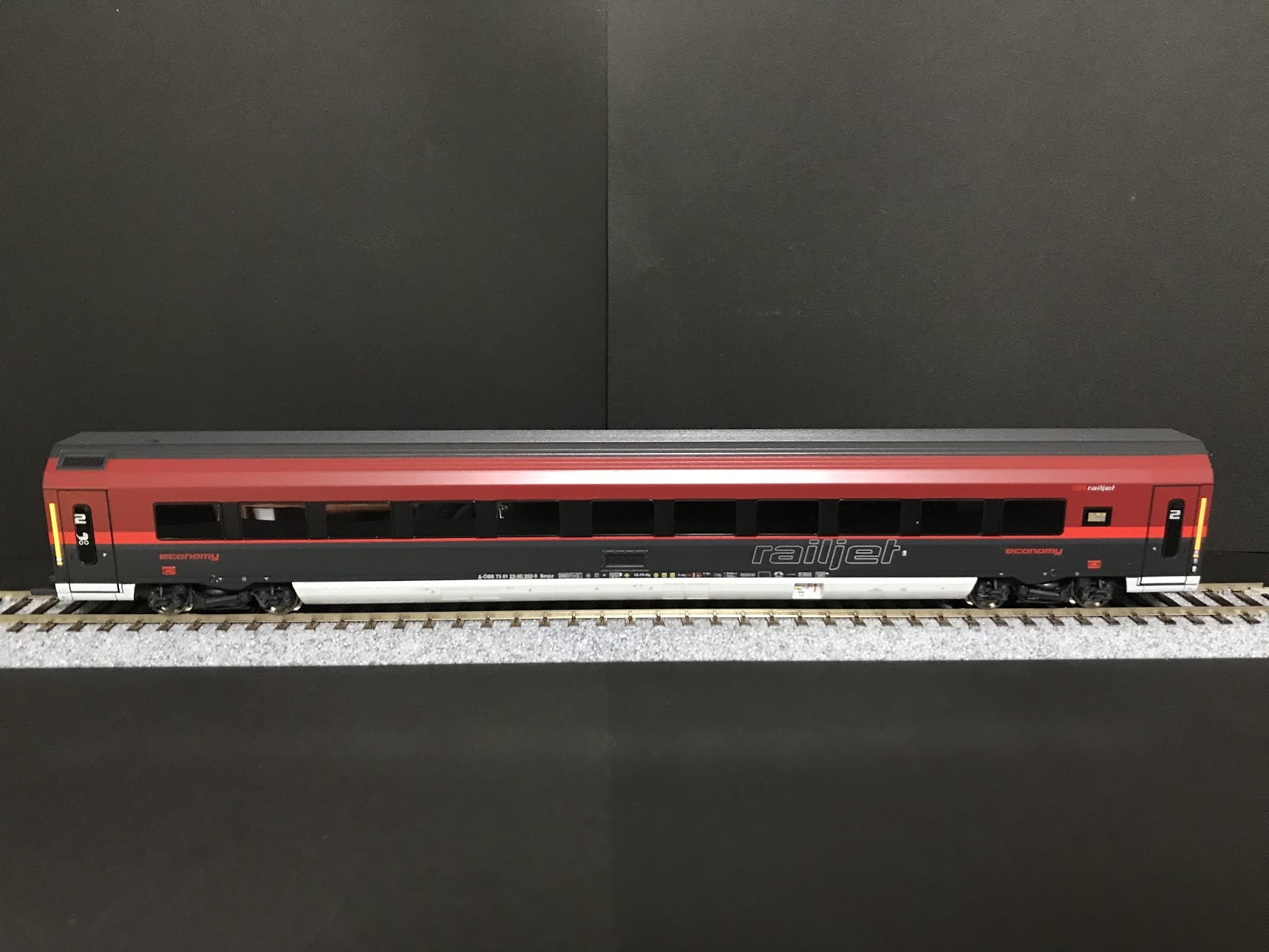 欧州鉄道模型とDCC 始めます！: Railjet Spirit of Venezia 着弾！