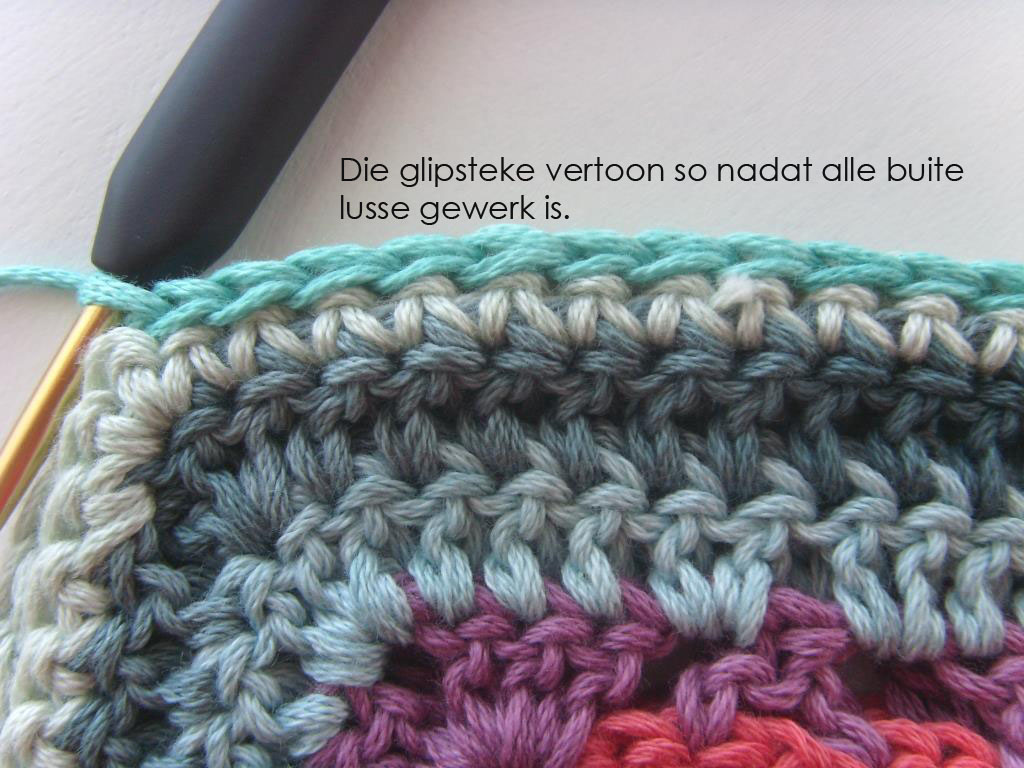 Hekel Idees: Tutoriaal: Hoe om blokkies aanmekaar te hekel: Glipsteek ...