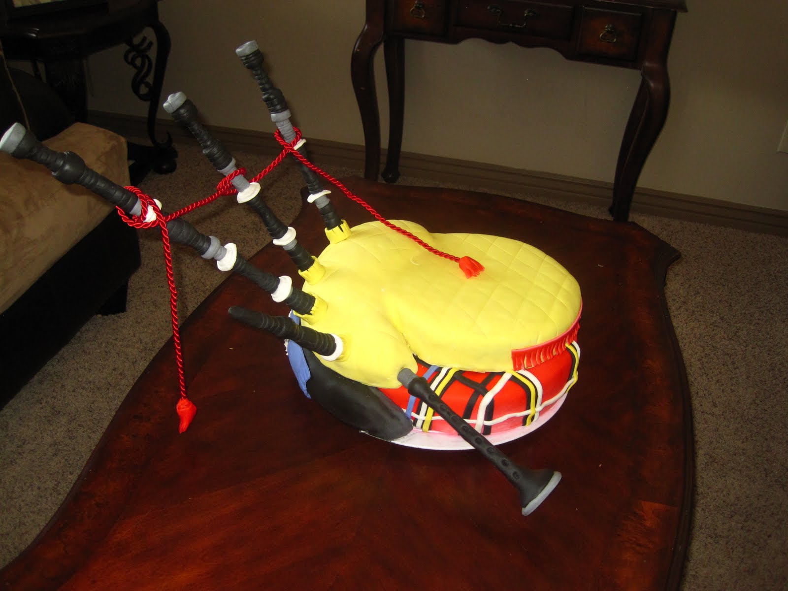 Megan's Creations: scottish bagpipe cake