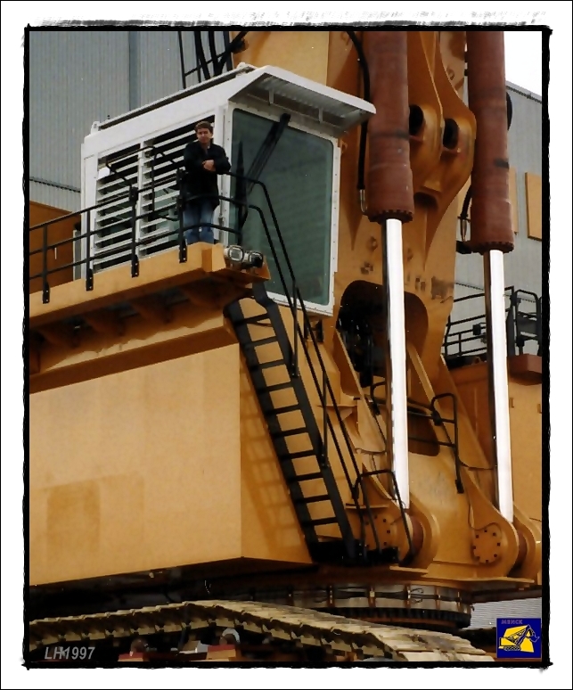 Bagger Galerie Construction Machines: LIEBHERR R996 Hydraulikbagger ...