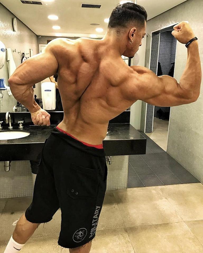 the beauty of male muscle: Felipe