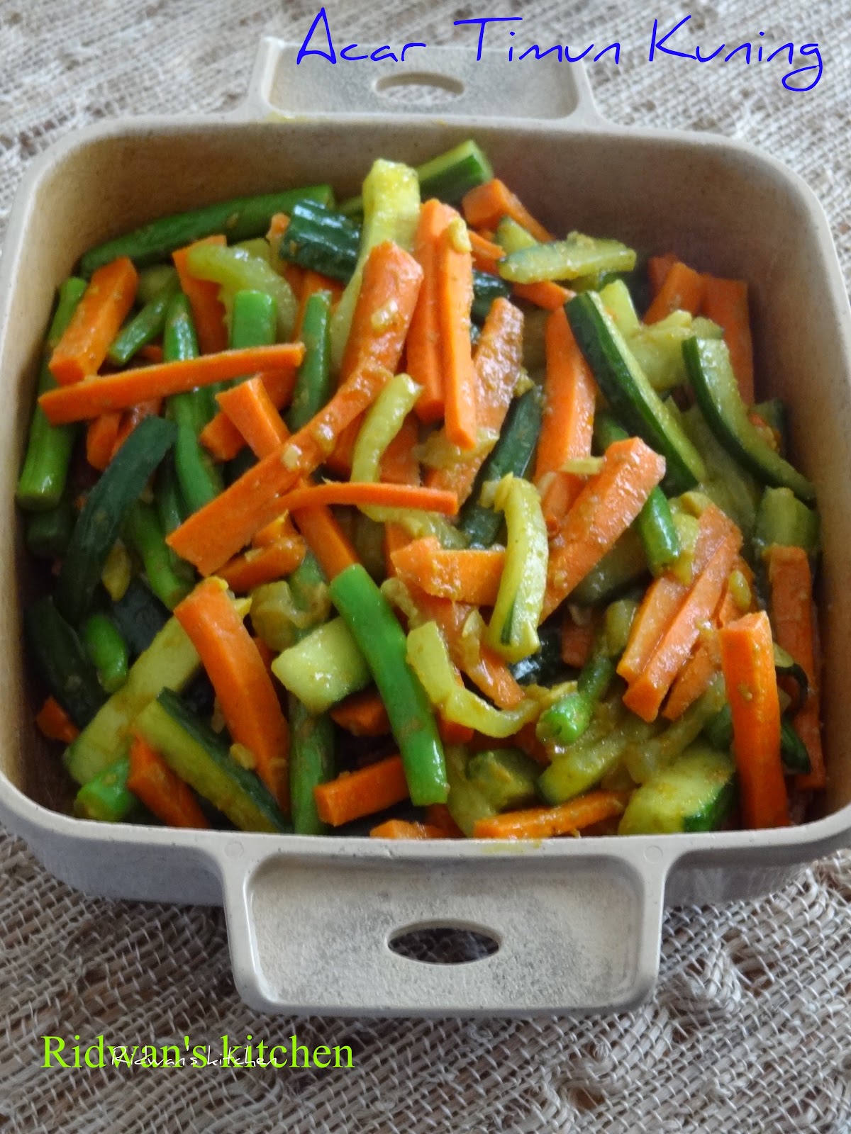 Acar Timun Kuning /javanese cucumber and carrot in curry spices