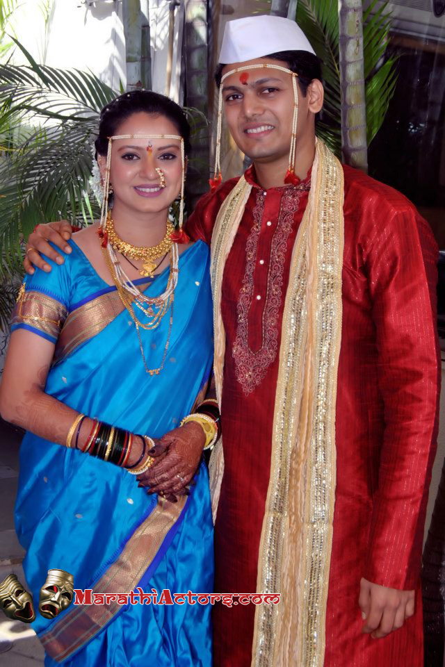 marathi actor and actress: Sharvari lohkare and Sagar more wedding pics
