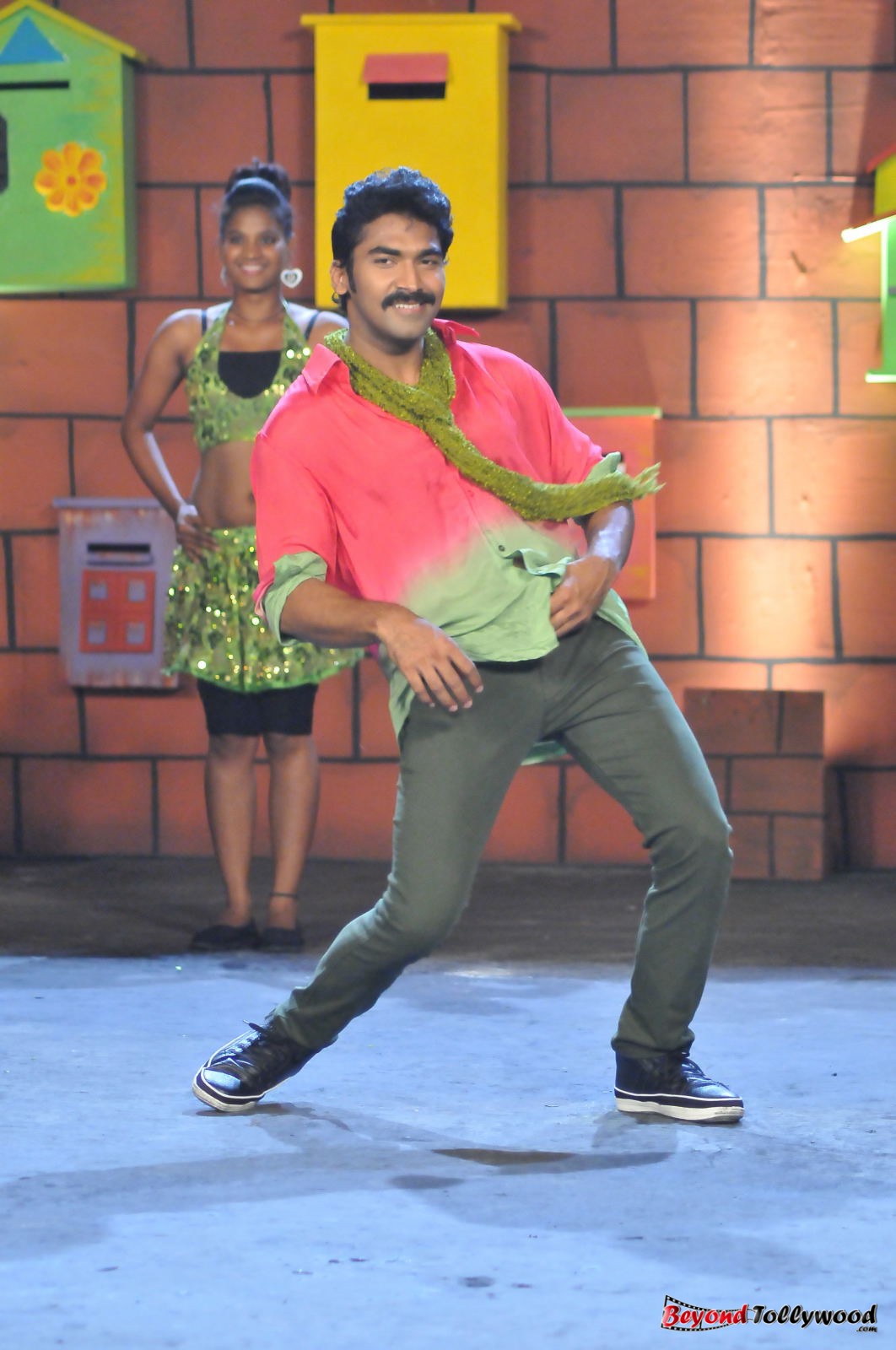 tollywoodimg: Sagar - Man Of The Match Movie Stills