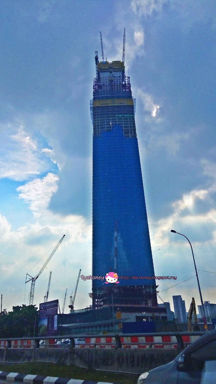 Primadona Hello Kitty : The Hello Kitty Bride Says: : :: Suron Tower in ...