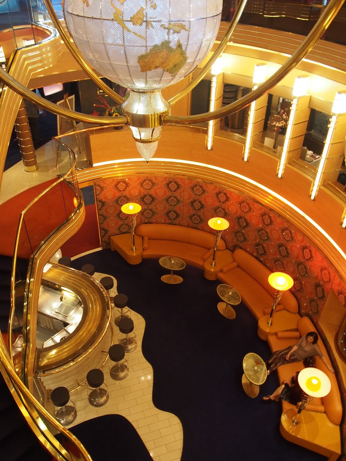 CRUISE AROUND THE WORLD: ms Oosterdam the ship's interior