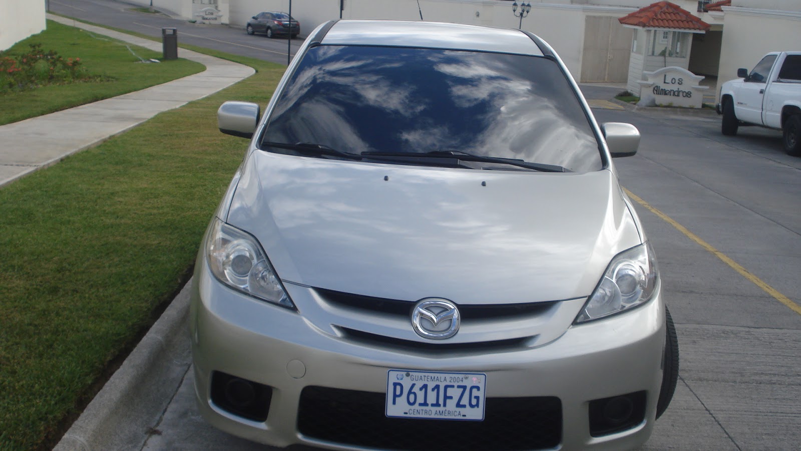 IMPORTMYM: MAZDA 5 2006