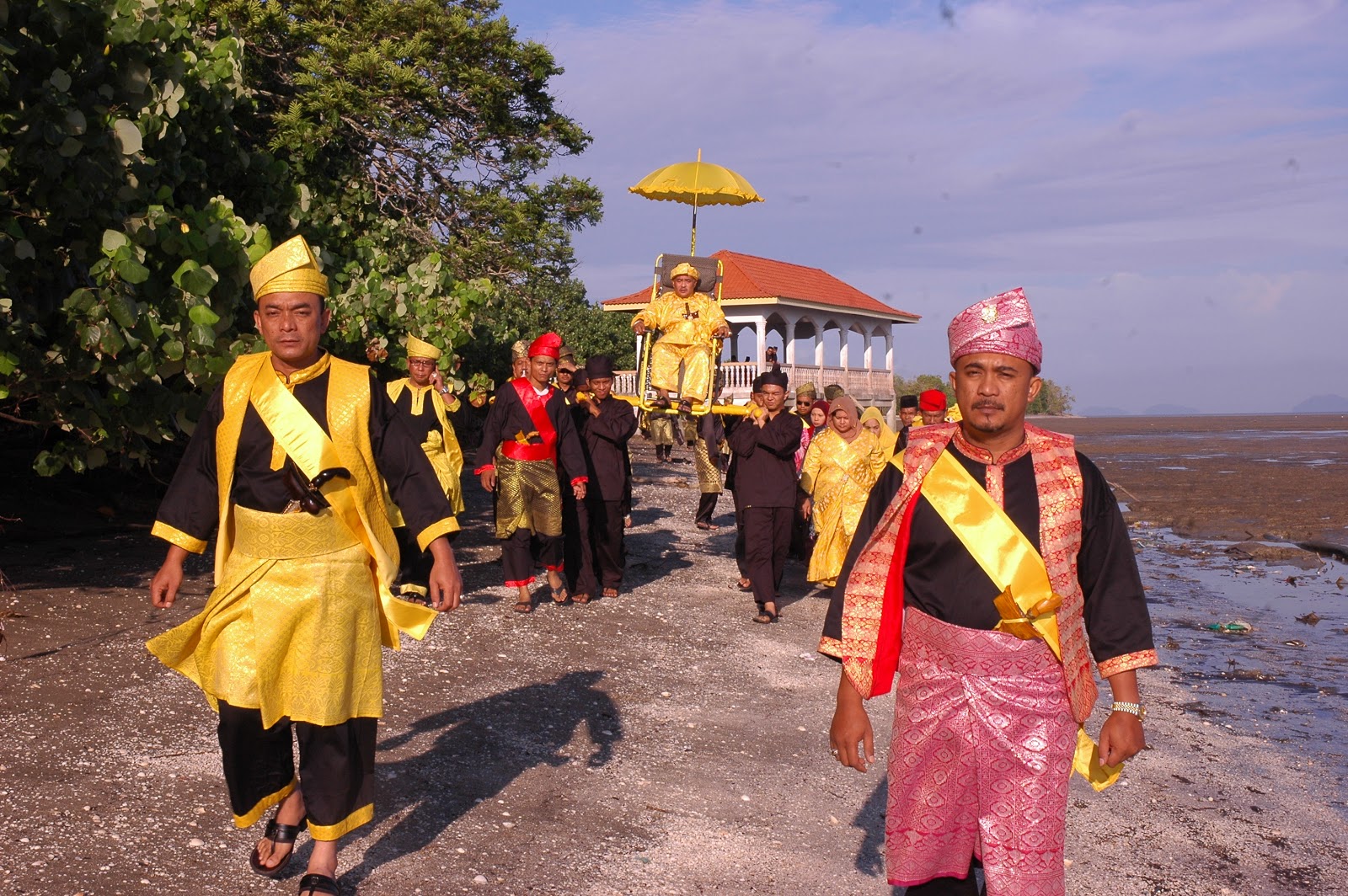 "SULTAN MELAKA DARUL ISLAM" OFFICIAL BLOG: MAJLIS PERTABALAN ADAT ...