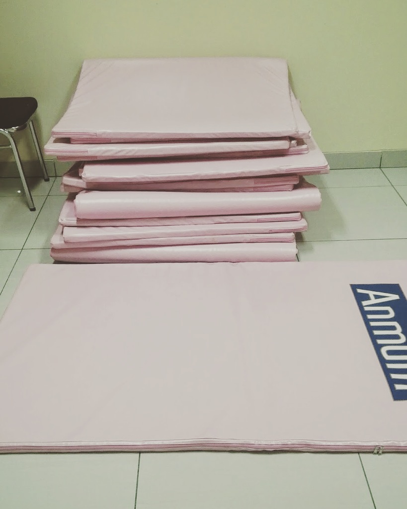 MATRAS OLAHRAGA: MATRAS OLAHRAGA : UNTUK YOGA, MATRAS GYMNASTIC, KARATE ...