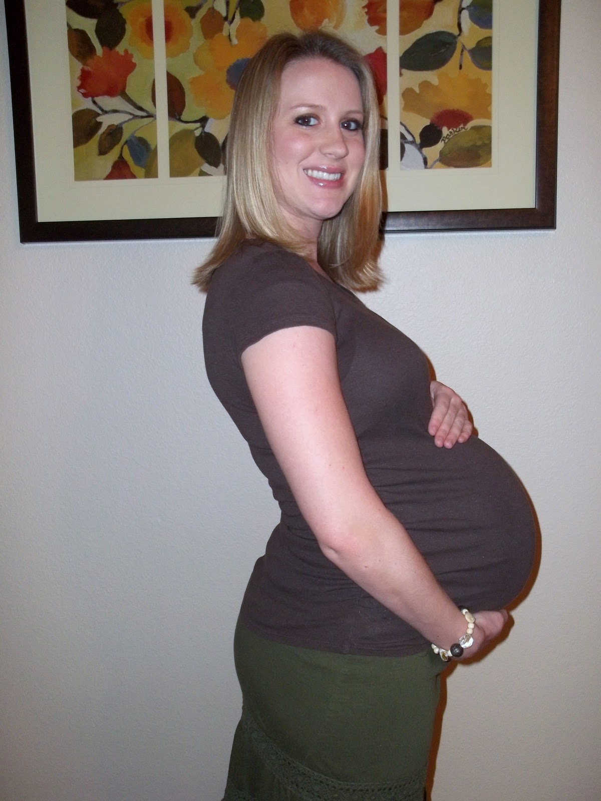 Hand In Hand: Happy Due Date To Me! 40 Weeks!