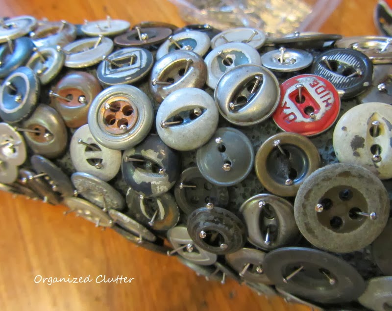 Grubby Button Christmas Tree - Organized Clutter