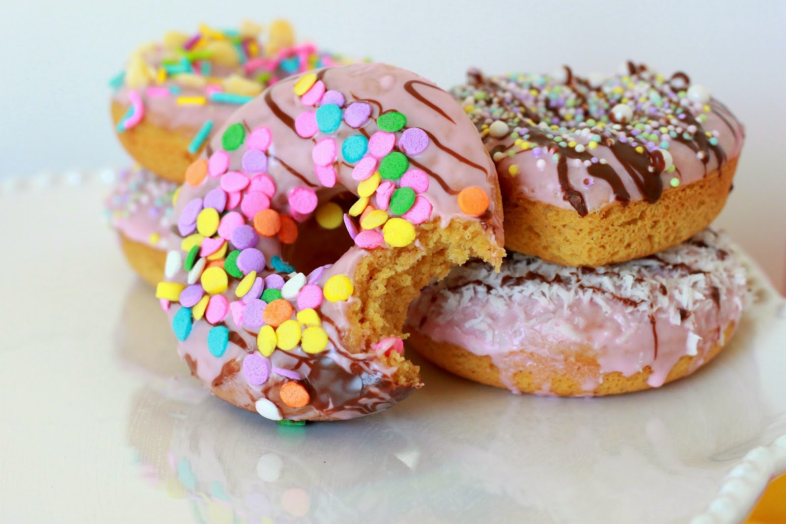 Feeding My Addiction: Vanilla Bean Baked Donuts with Vanilla Glaze