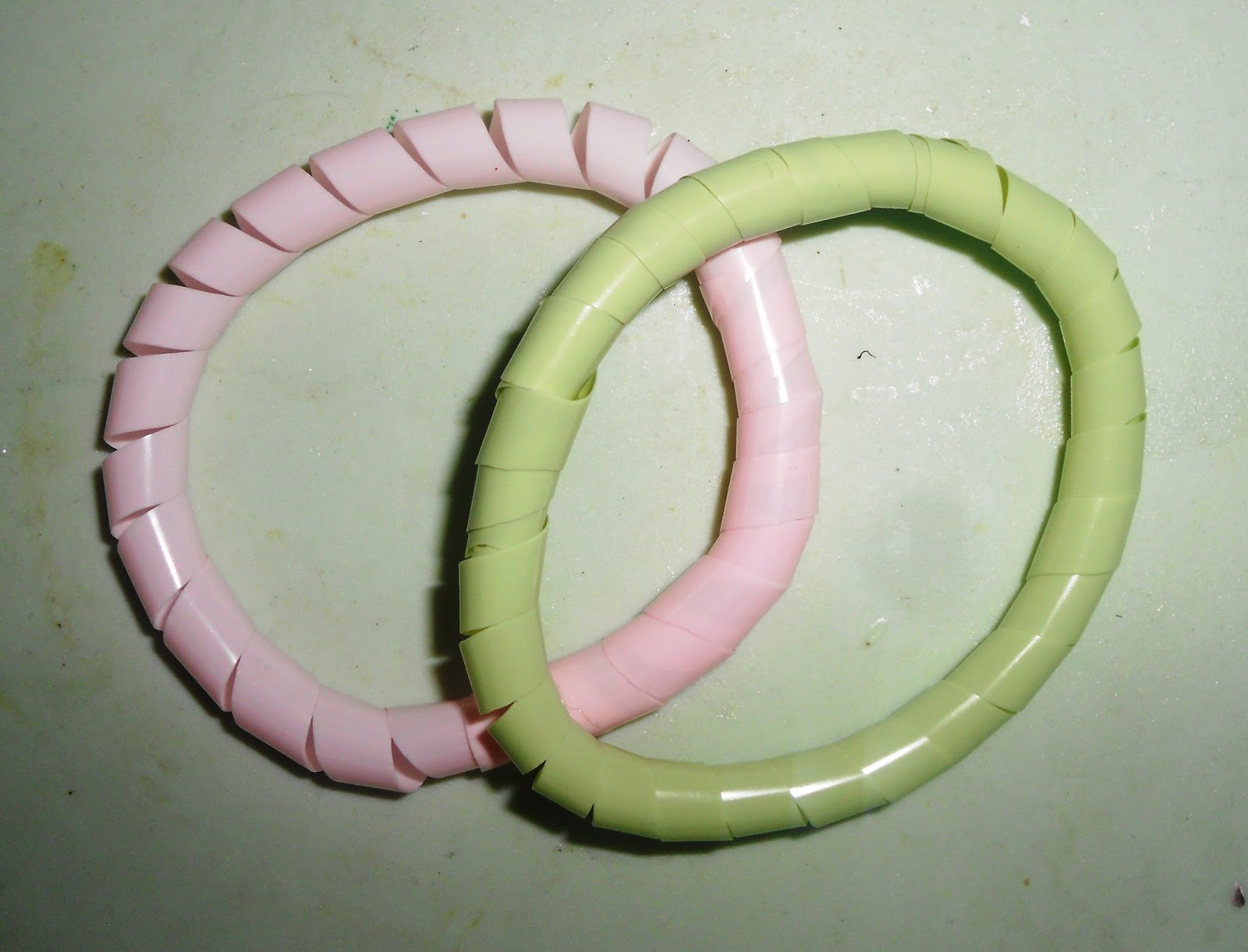 lila365idees: ΠΑΙΔΙΚΑ ΚΟΣΜΗΜΑΤΑ ΑΠΌ ΚΑΛΑΜΑΚΙΑ ( KIDS JEWELERY FROM STRAWS)