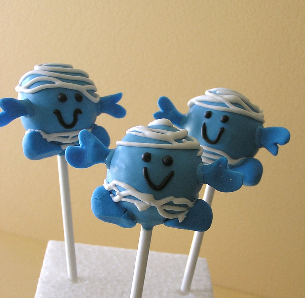 {Sticky} Sweet: Cake Pops Galore!!