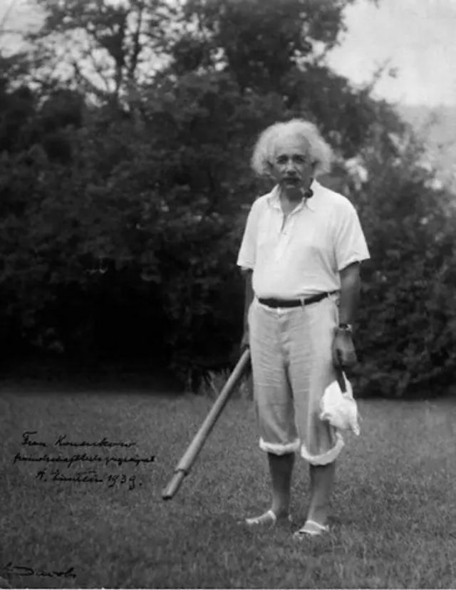 Albert Einstein Was Also One Cool Dude, Here Are 18 Photos of Your ...