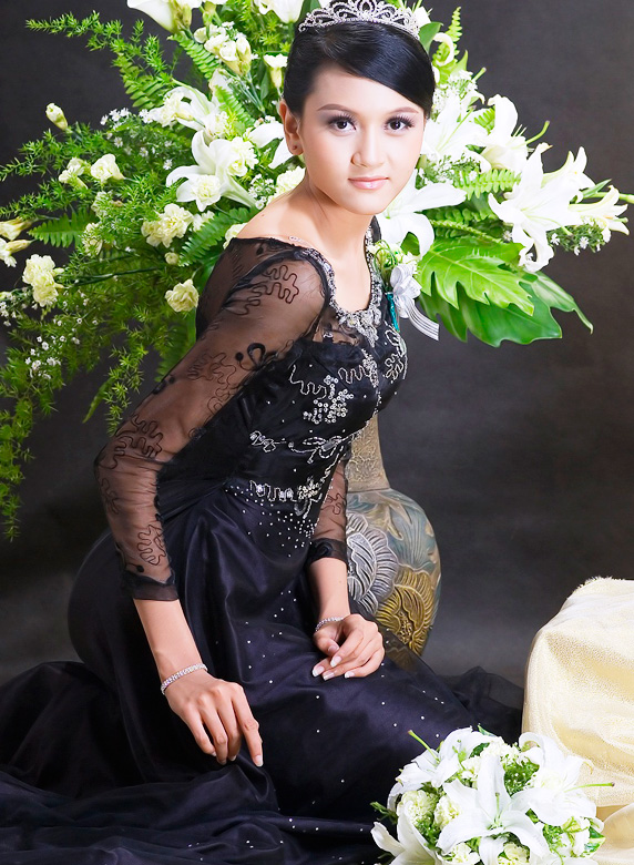 Indian Pretty: Khin Nan Htike