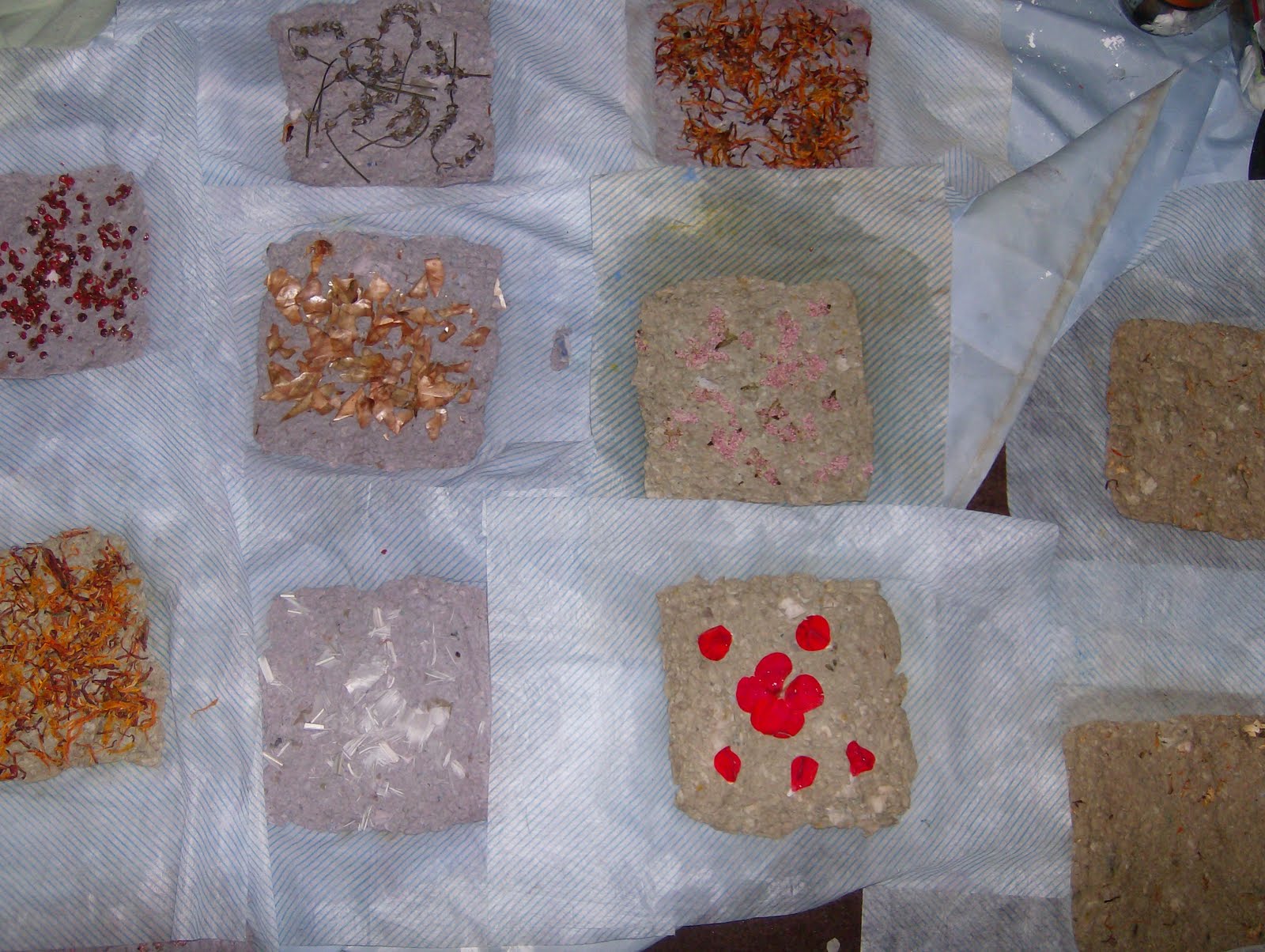 The Colour Garden: More Tips on Dyeing Paper Pulp