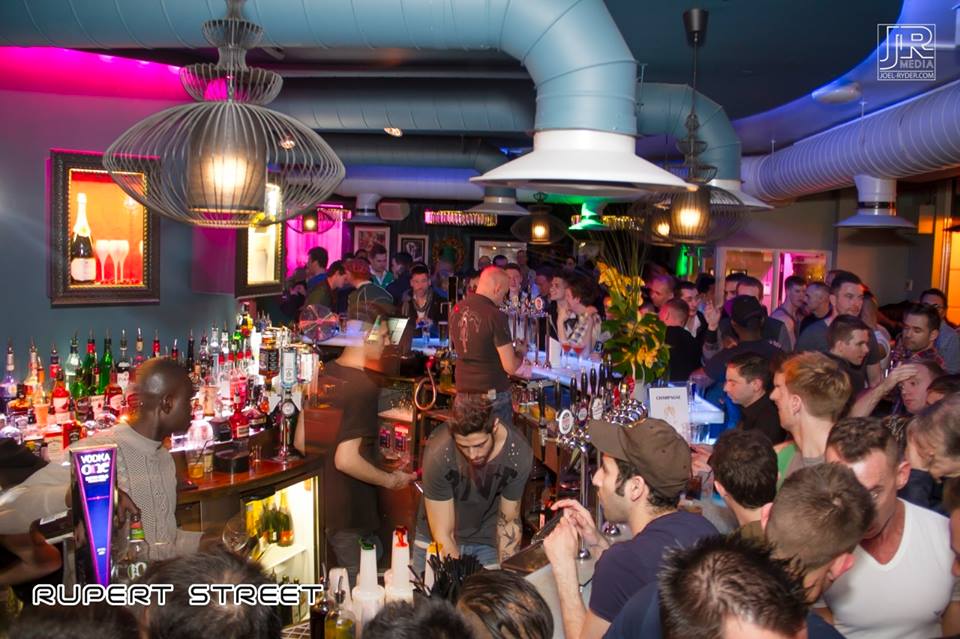 Gay Issues and Life Experiences: Straight Guy Visits to the 'Gay Zoo'!