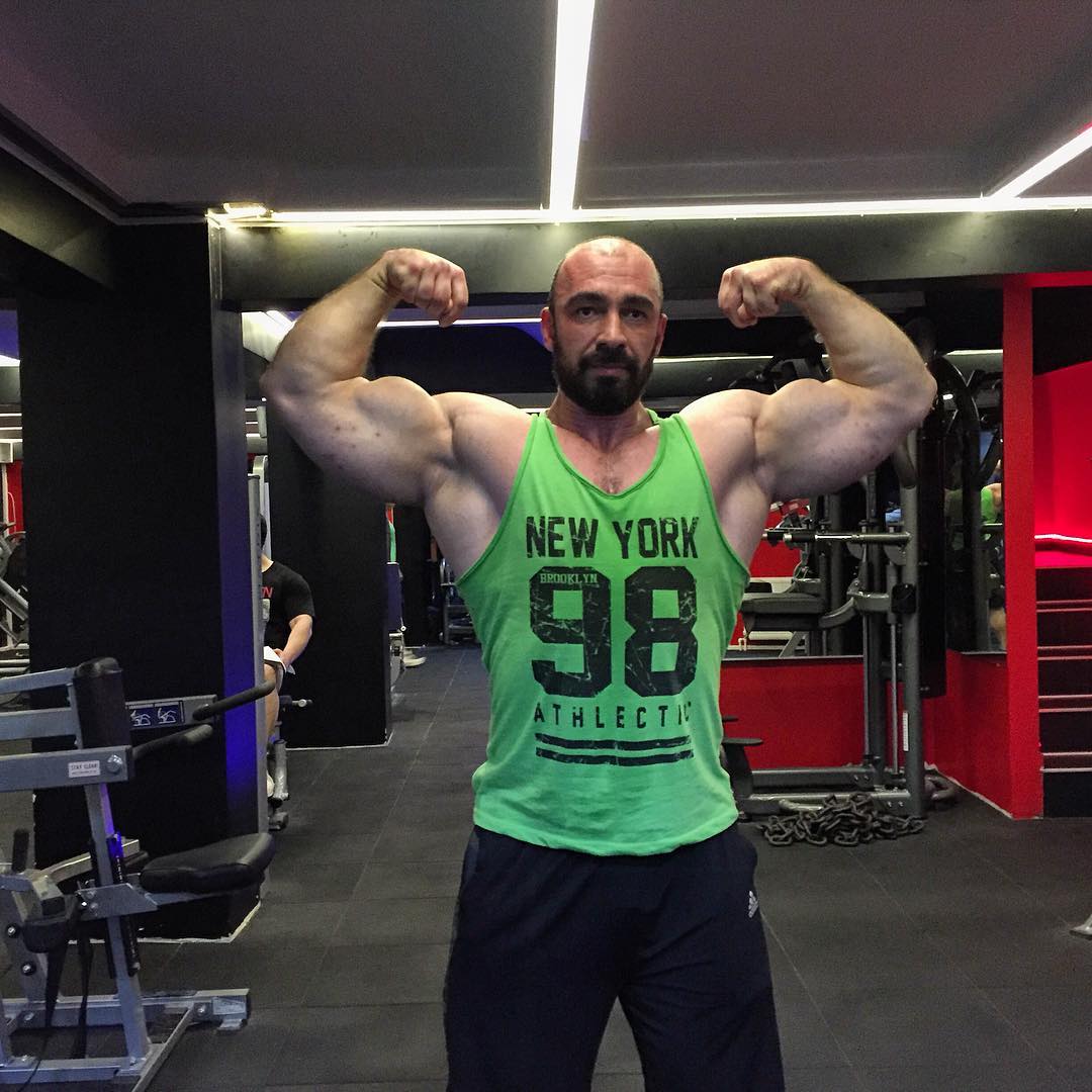 Muscle Lover: Turkish amateur bodybuilder Mahmut Şen
