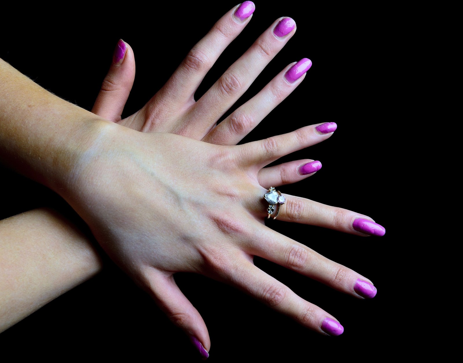 faiz ijaz: Principals of studio photography ( Theme 2 Hands & Feet )