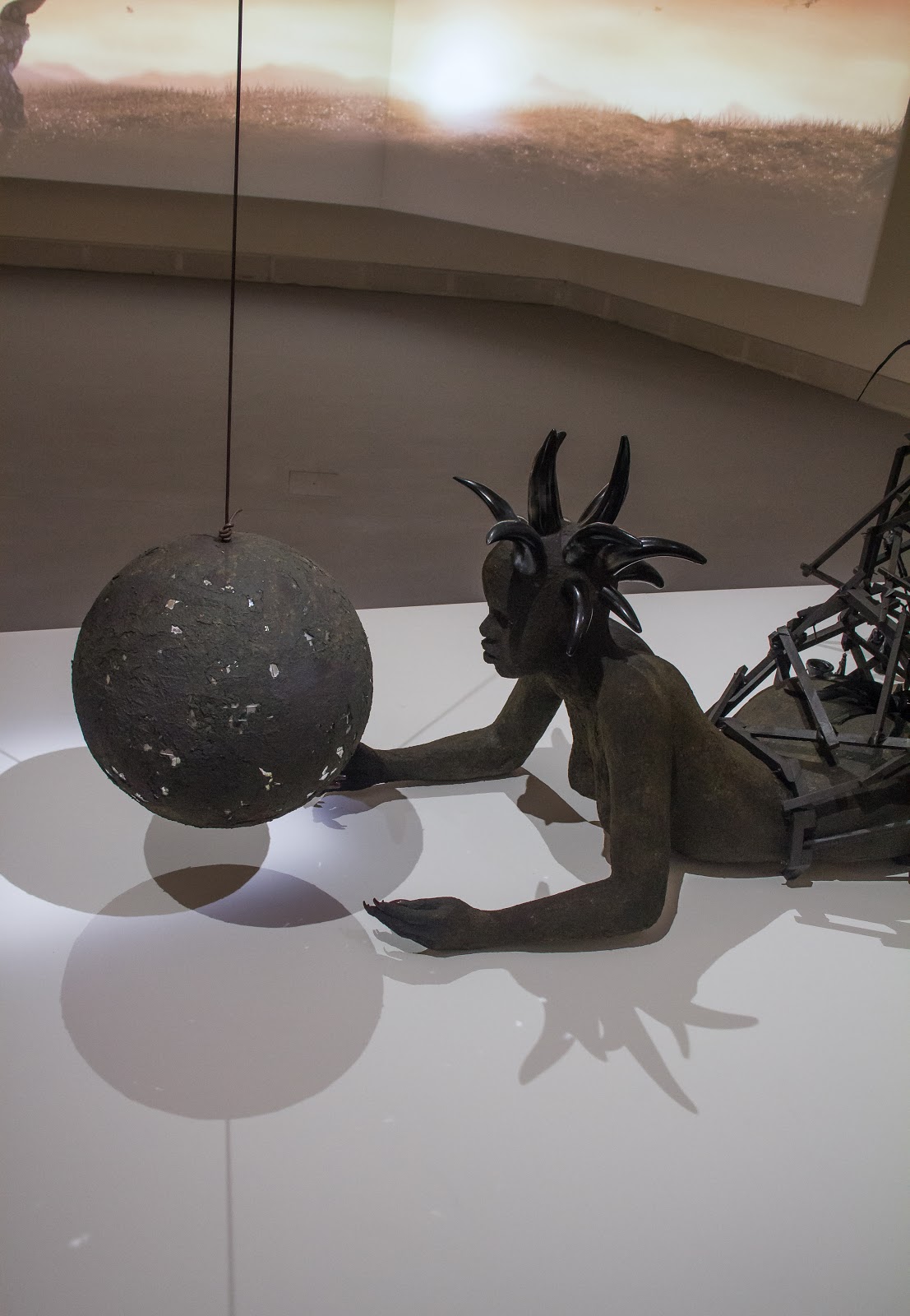 Eat Art Travel: Wangechi Mutu: The End of Carrying It All