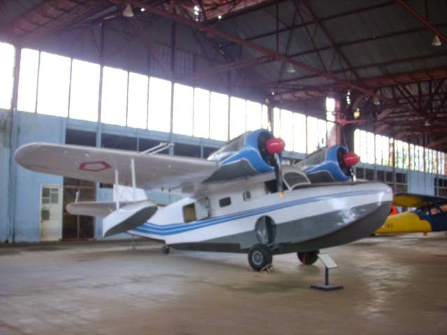 AIRPLANE SCALE MODELKIT: Grumman Goose