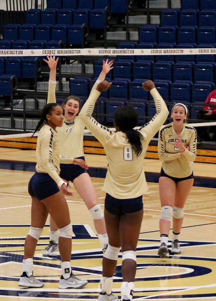 Women's Volleyball: George Washington 3 Davidson 0 - DC Outlook