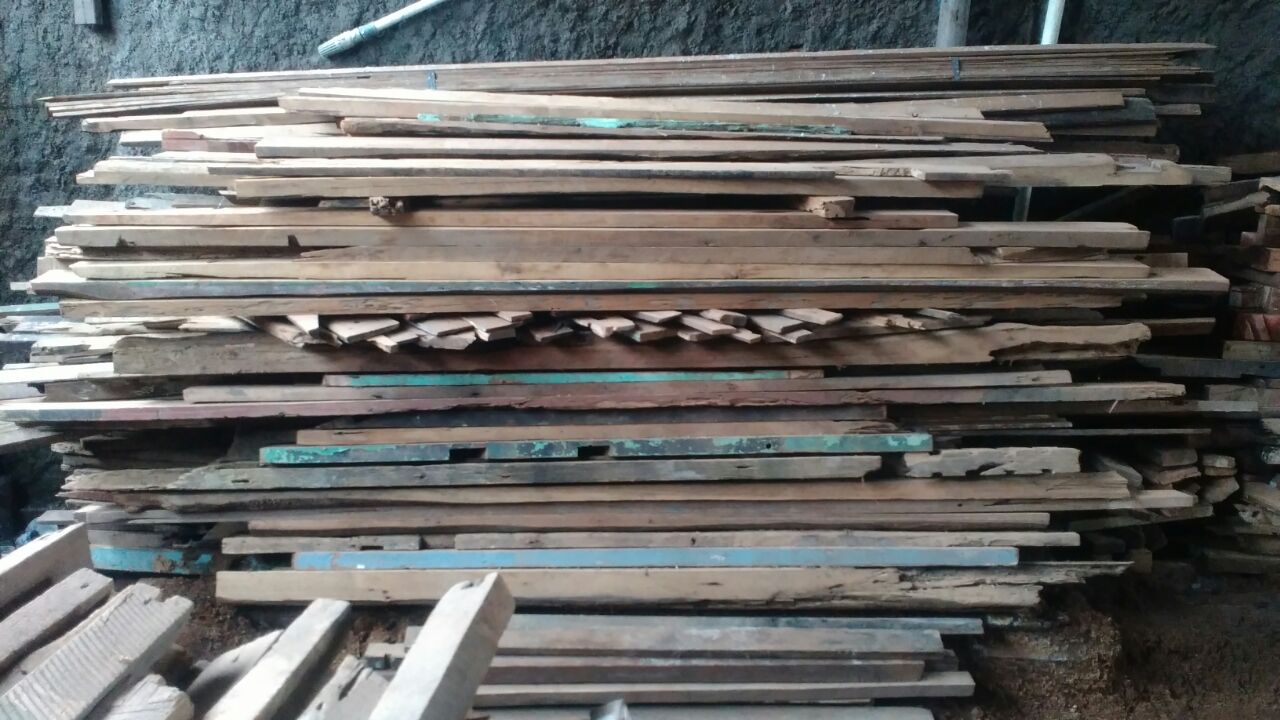 Jual Kayu Bekas 081-667-3454: Jual Kayu Bekas Bongkaran 081-667-3454