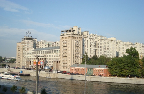Architettura Socialista: La casa sul lungofiume di Boris Iofan