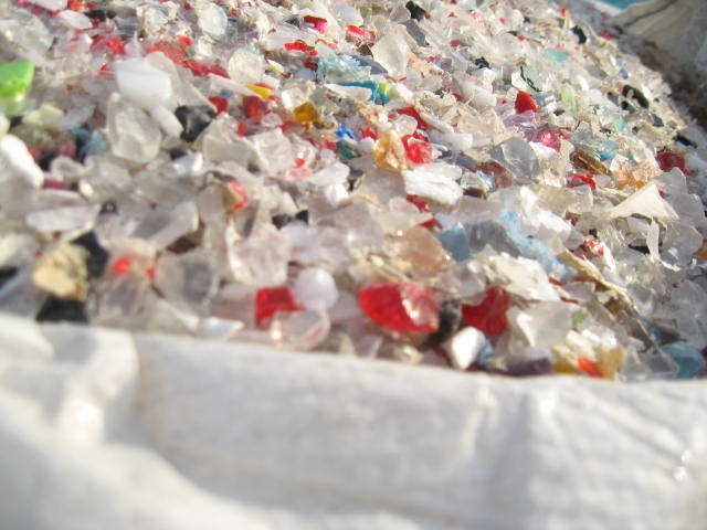 Recycling Plastics: PMMA Regrind (Acrylic Regrind)