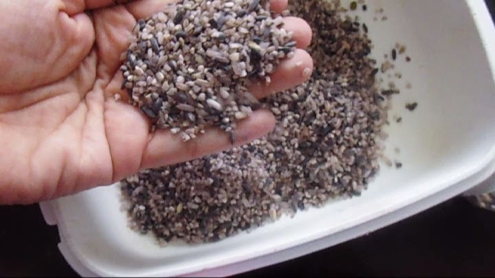 Tagalog Kitchen: How To make Rice Cake..Biko na Pirurutong