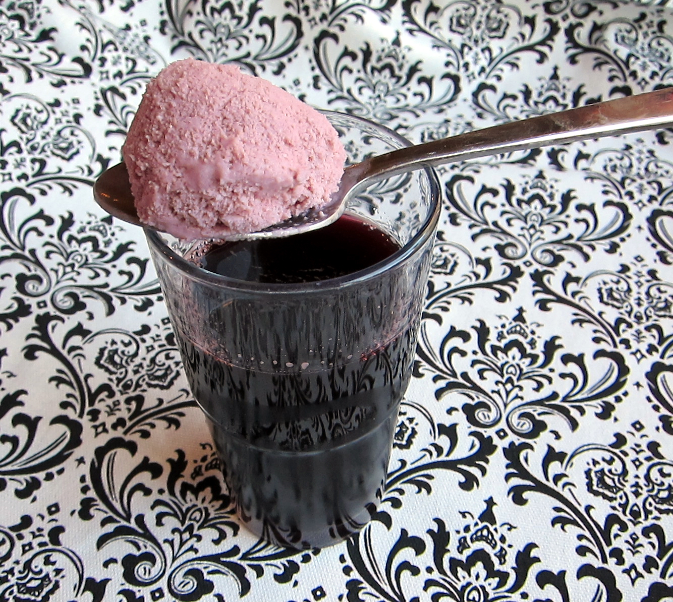 Ommy Noms: Three-Ingredient Grape Sherbet