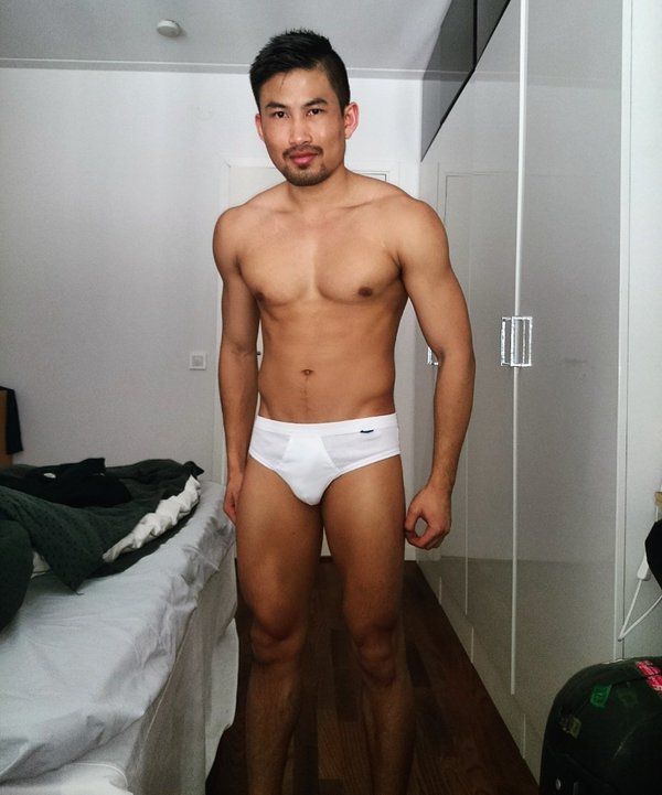 Yenomeg: แซม ภูริวิทย์