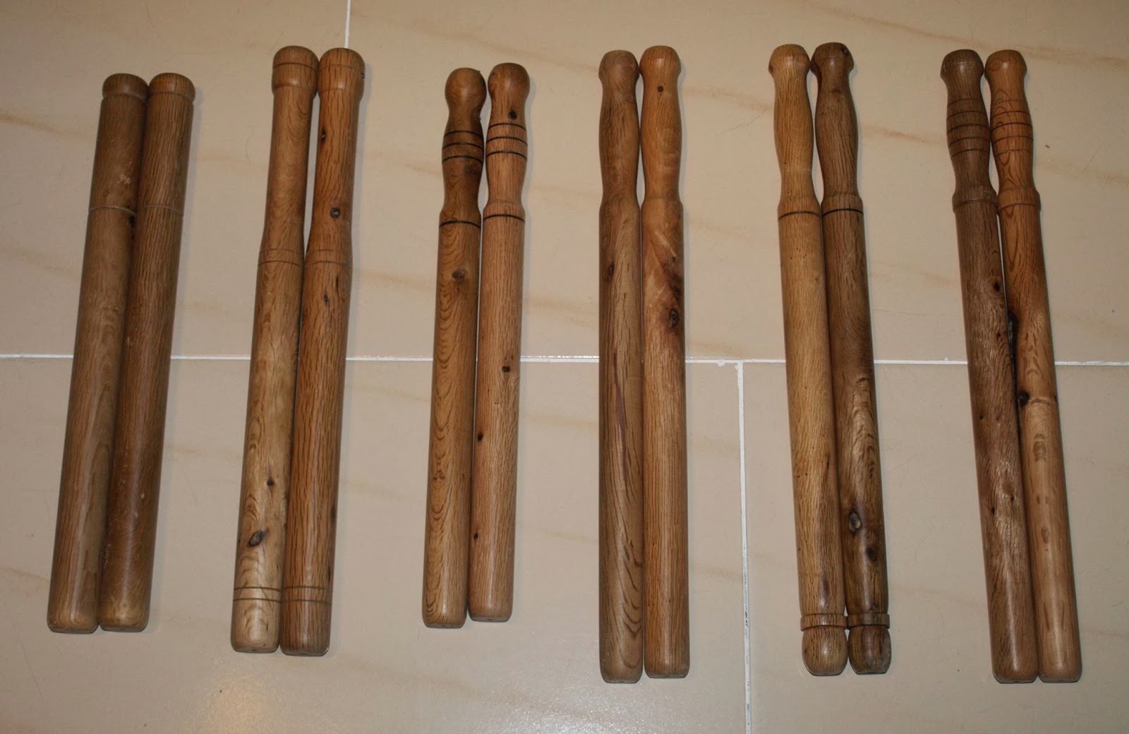 LA DANZA Y EL PALOTEO DE AMPUDIA (PALENCIA): A PALOS CON LOS PALOS