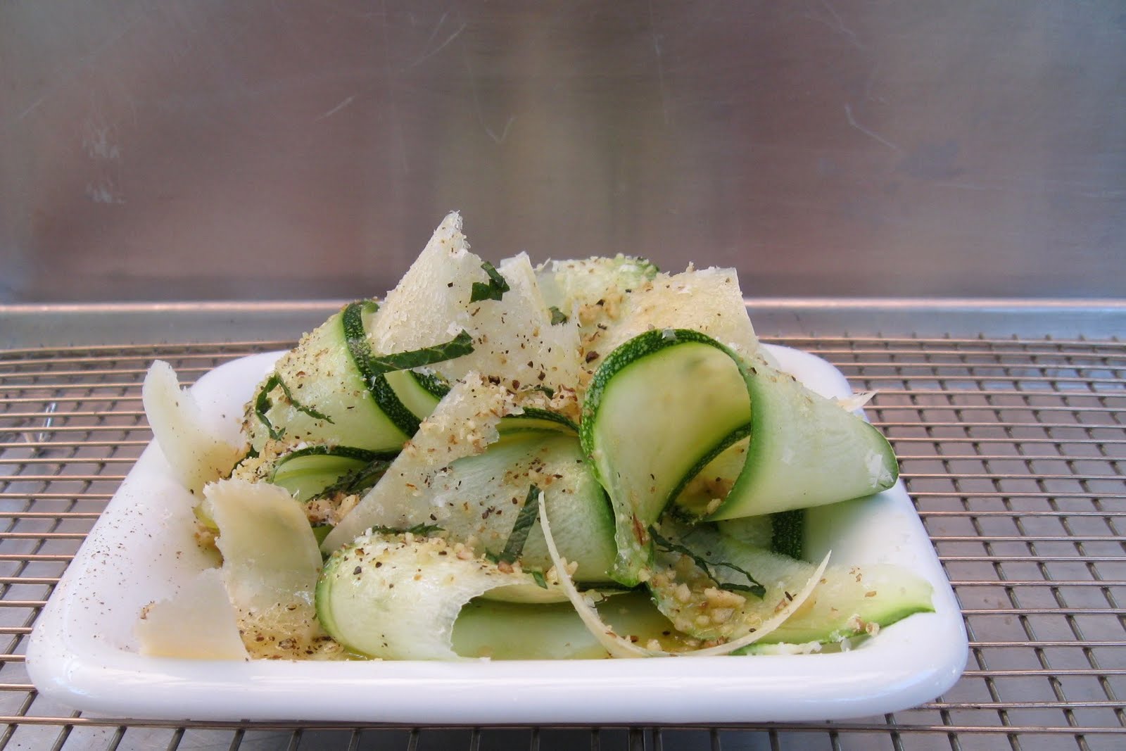 Tate's Kitchen: Fresh Zucchini Salad
