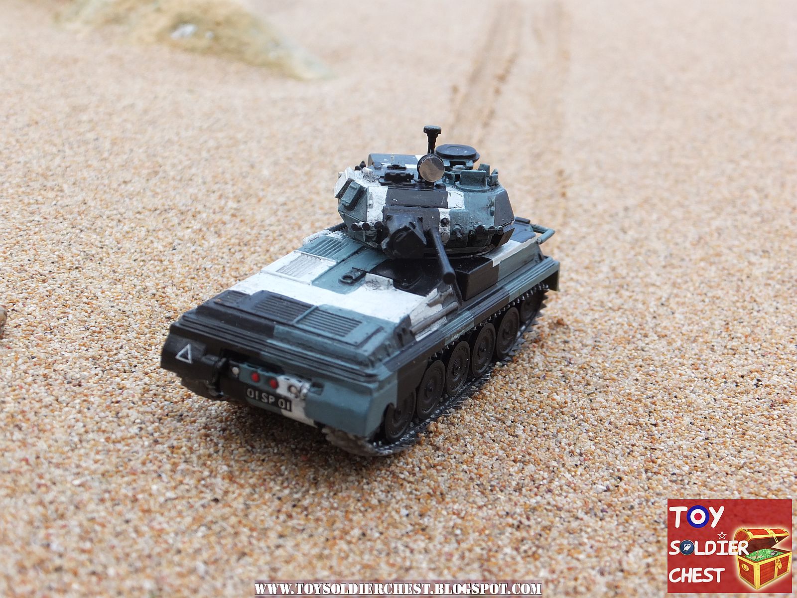 Toy Soldier Chest: Review; Airfix Scorpion / Scimitar Tank 1/76 Model ...